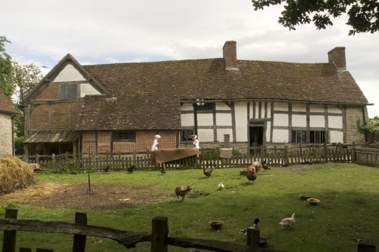 How the Tudors eat Stamppot Andijvie – Wea-Ry-Tired